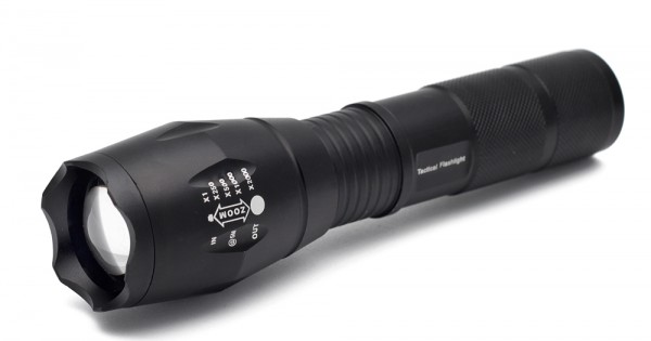 TACTICAL FLASHLIGHT 1000 LUMENS